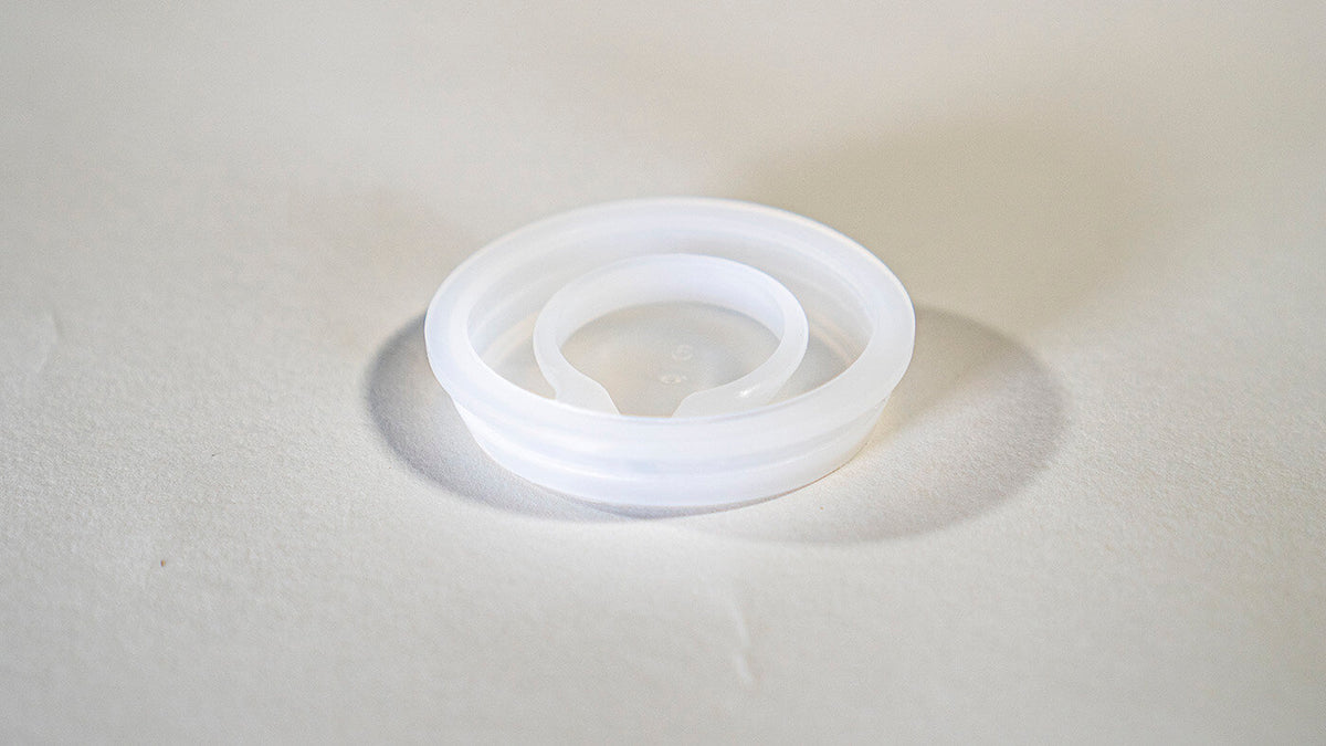 Bucket Feeder Plug – Big Creek Bees